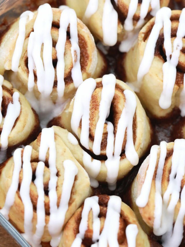 The Ultimate Cinnamon Rolls - Comfortable Food