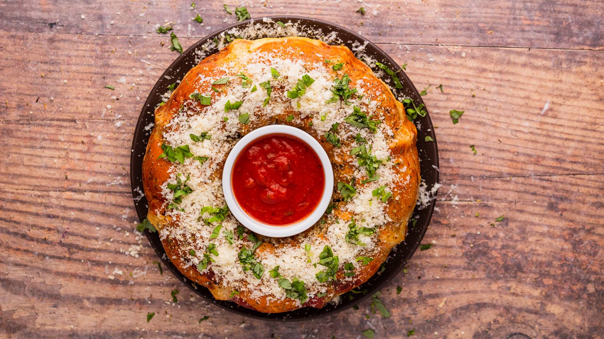 Pizza Monkey Bread (Pull Apart Recipe!) - Comfortable Food