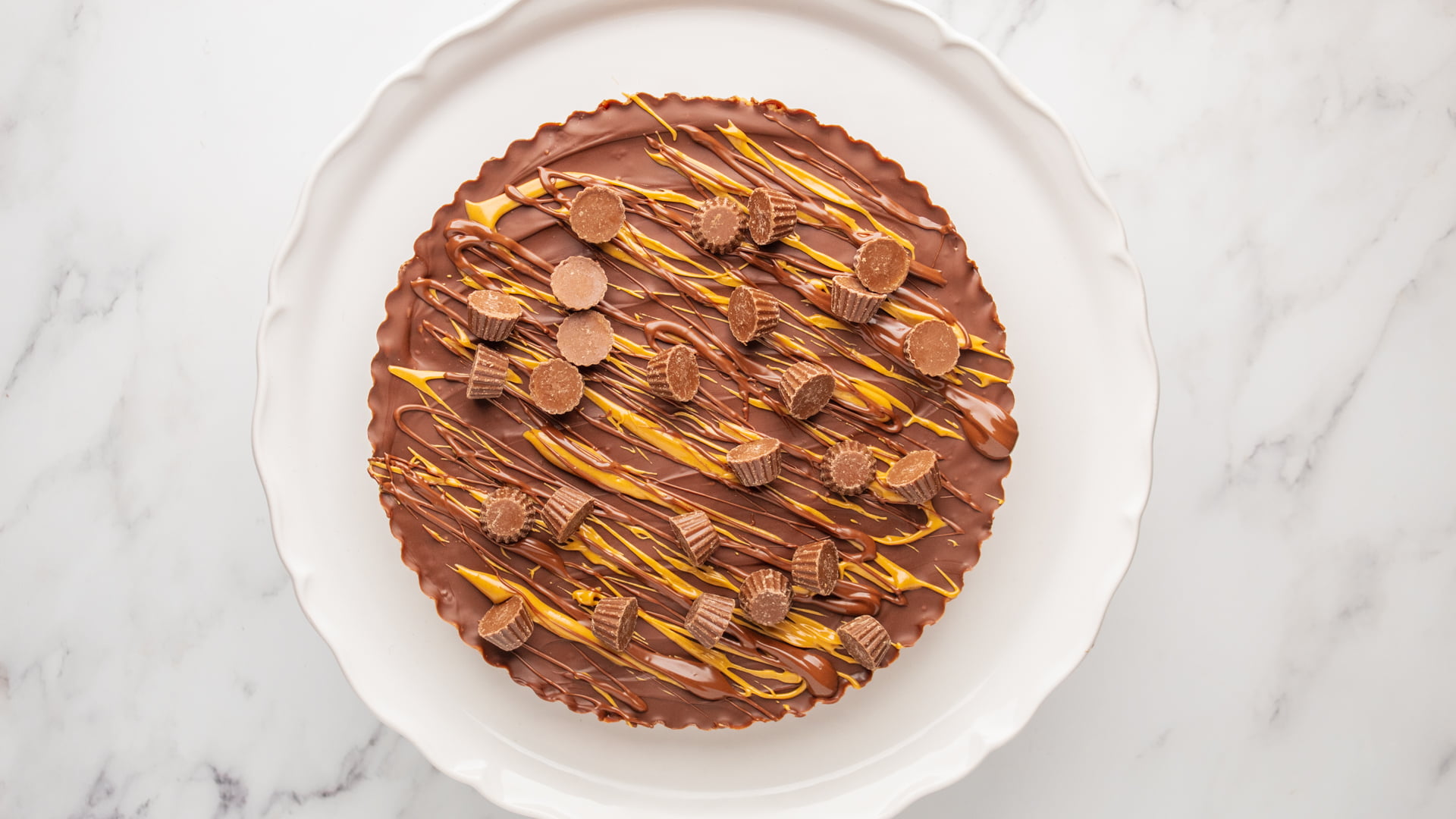 Easy Reese's Pie (No-Bake Dessert!) - Comfortable Food