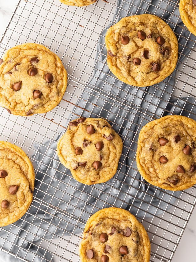Chocolate Chip Cookies - Comfortable Food